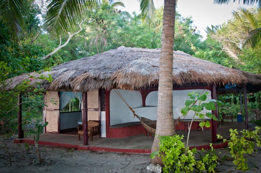 Hôtels à Mindoro - Pandan island Resort - Philippines Roads